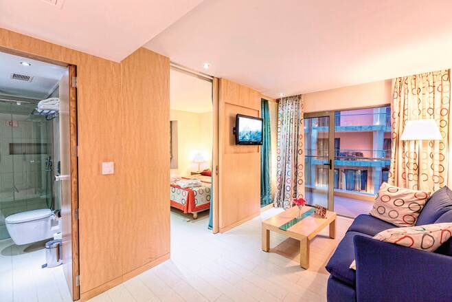 Eden Roc Resort Hotel in Kalithea | TUI.co.uk