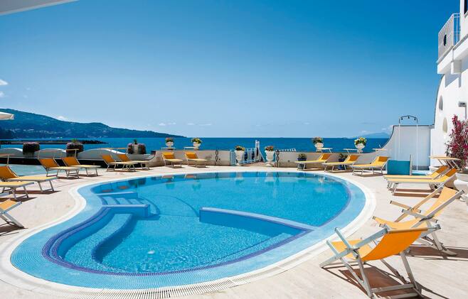 Mar Hotel Alimuri in Meta di Sorrento | FirstChoice.co.uk