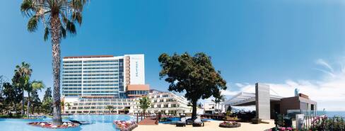 Hotel Pestana Carlton Madeira Premium Ocean Resort in Funchal | TUI.co.uk