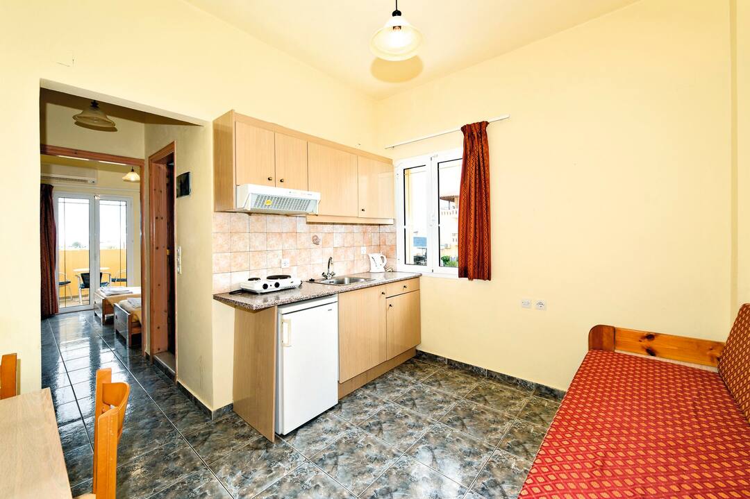 Hotel Frixos & Apartments in Malia | TUIHolidays.ie