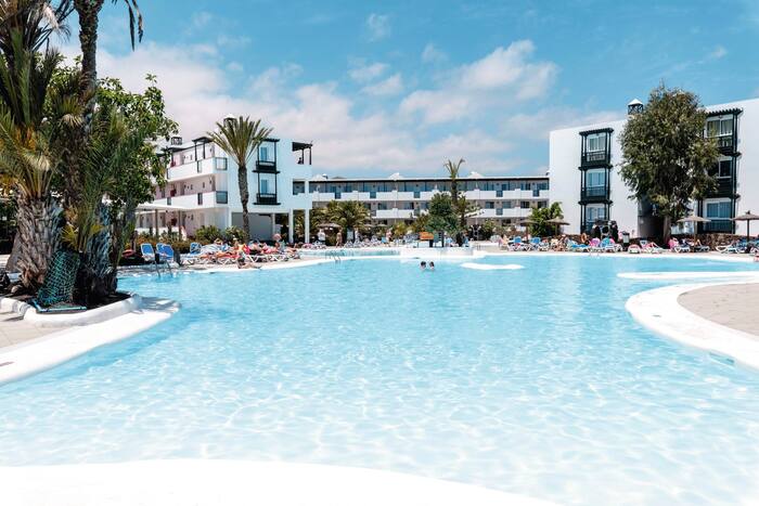TUI SUNEO El Trebol in Costa Teguise | TUI.co.uk