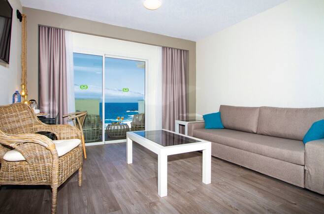 Hotel Ereza Mar in Costa Caleta | TUI.co.uk