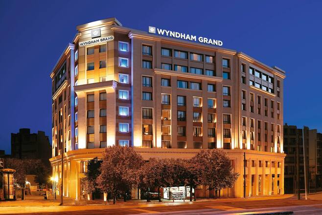 Wyndham Grand Athens in Athens | TUI.co.uk