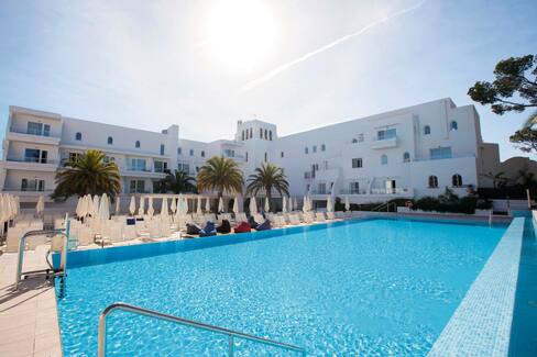 Hotels in Majorca 2022 / 2023 from £210 | TUI