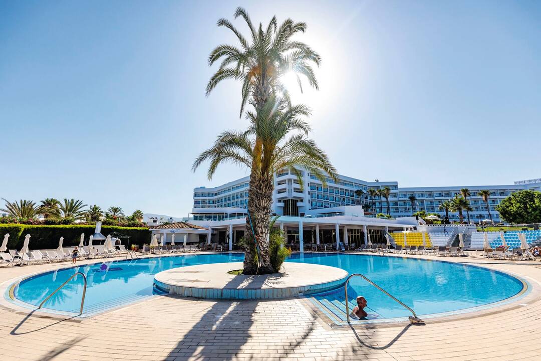 Leonardo Laura Beach and Splash Resort in Paphos | FirstChoice.co.uk