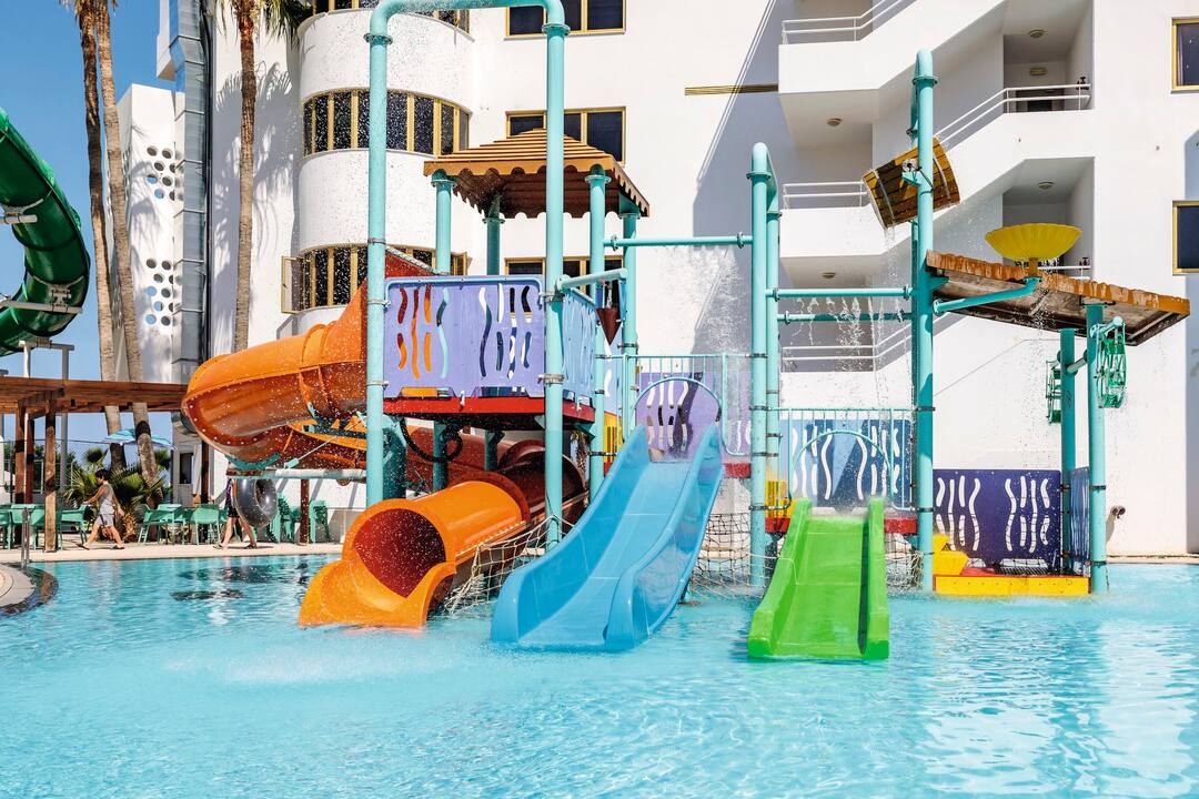 Leonardo Laura Beach & Splash Resort in Paphos | FirstChoice.co.uk