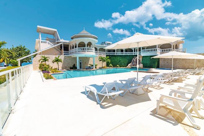 Travellers Beach Resort in Negril | FirstChoice.co.uk