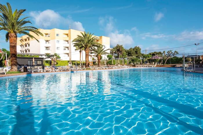 TUI SUNEO Caribe in Es Cana | TUI.co.uk