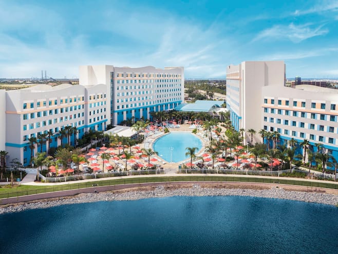Universal Endless Summer Resort - Surfside Inn and Suites in Universal ...