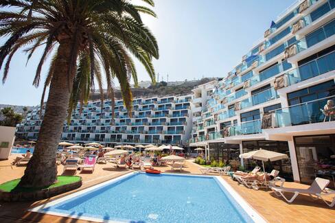 Revoli Playa Apartments in Puerto Rico | FirstChoice.co.uk