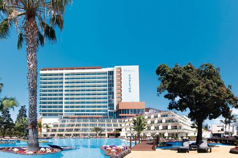 Hotel Pestana Carlton Madeira Premium Ocean Resort in Funchal | TUI.co.uk