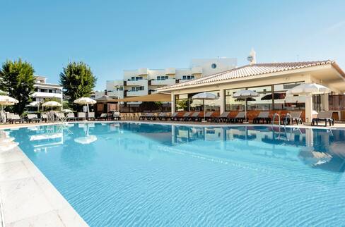Oceanus Aparthotel in Olhos d'Agua | FirstChoice.co.uk