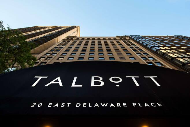 The Talbott Hotel, part of JdV by Hyatt in Chicago | FirstChoice.co.uk