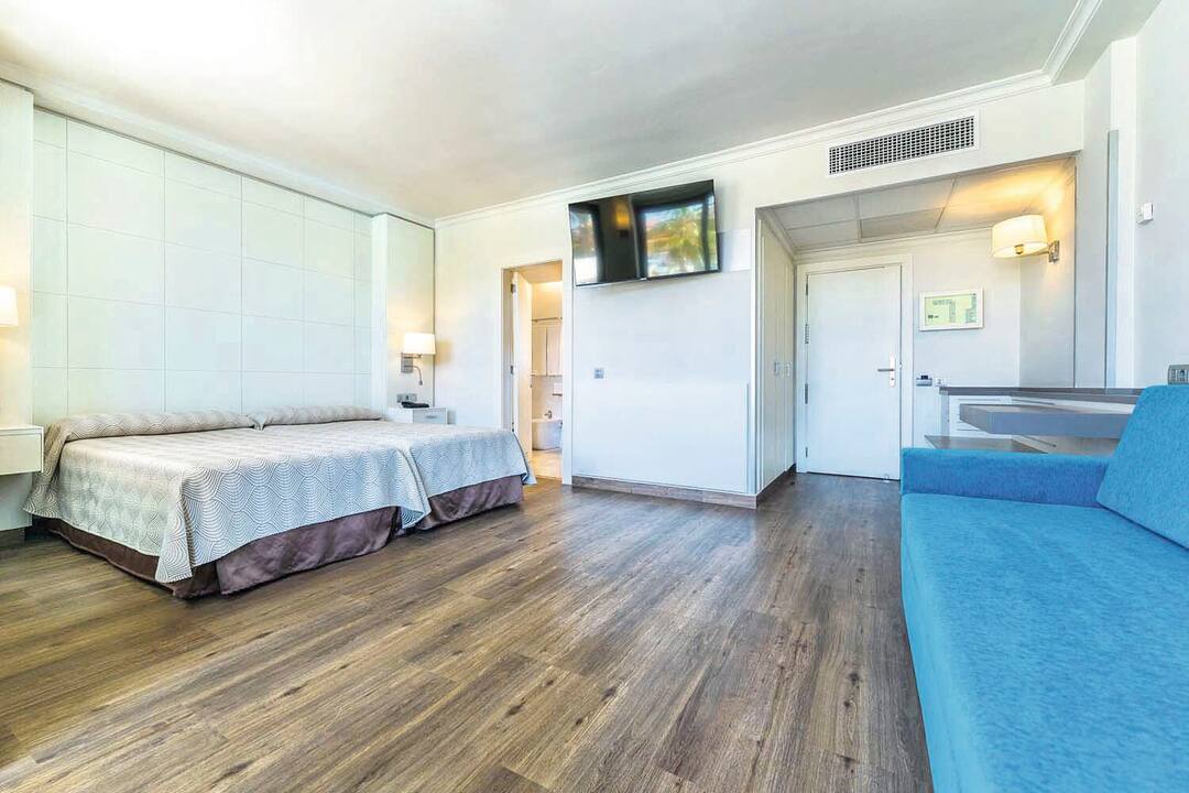 Spring Hotel Bitacora - All Inclusive in Playa de las Americas | TUI.co.uk