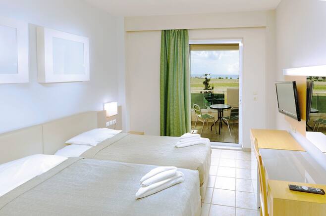 Sovereign Beach Hotel in Kardamena | TUI.co.uk