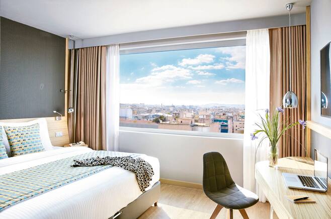 Wyndham Grand Athens in Athens | TUI.co.uk