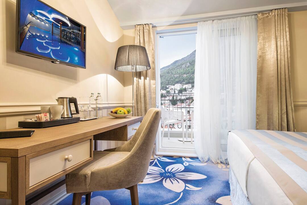Grand Hotel Slavia in Baska Voda | TUI.co.uk