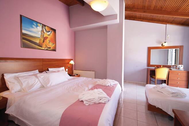 Mirabel City Center Hotel in Argostoli | TUI.co.uk