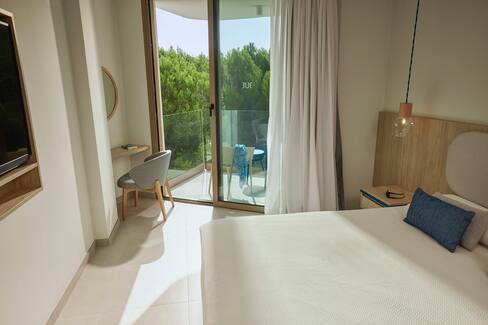 TUI BLUE Victoria Menorca in Santo Tomas | TUI.co.uk