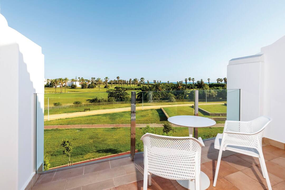 Playaballena Aquapark & Spa Hotel in Rota | TUI.co.uk