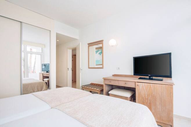 Iberostar Waves Las Dalias in Costa Adeje | TUI.co.uk