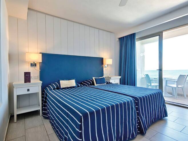 db Seabank Resort & Spa in Mellieha Bay | TUI.co.uk