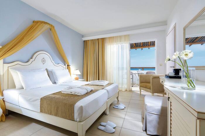 Alexander Beach Hotel & Village Resort in Stalis | TUI.co.uk