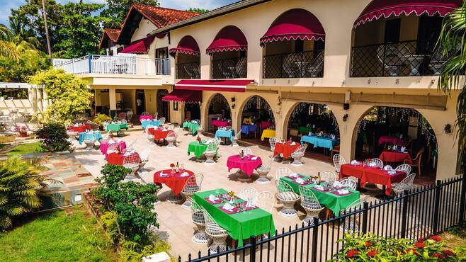 Charela Inn Hotel in Negril | TUI.co.uk