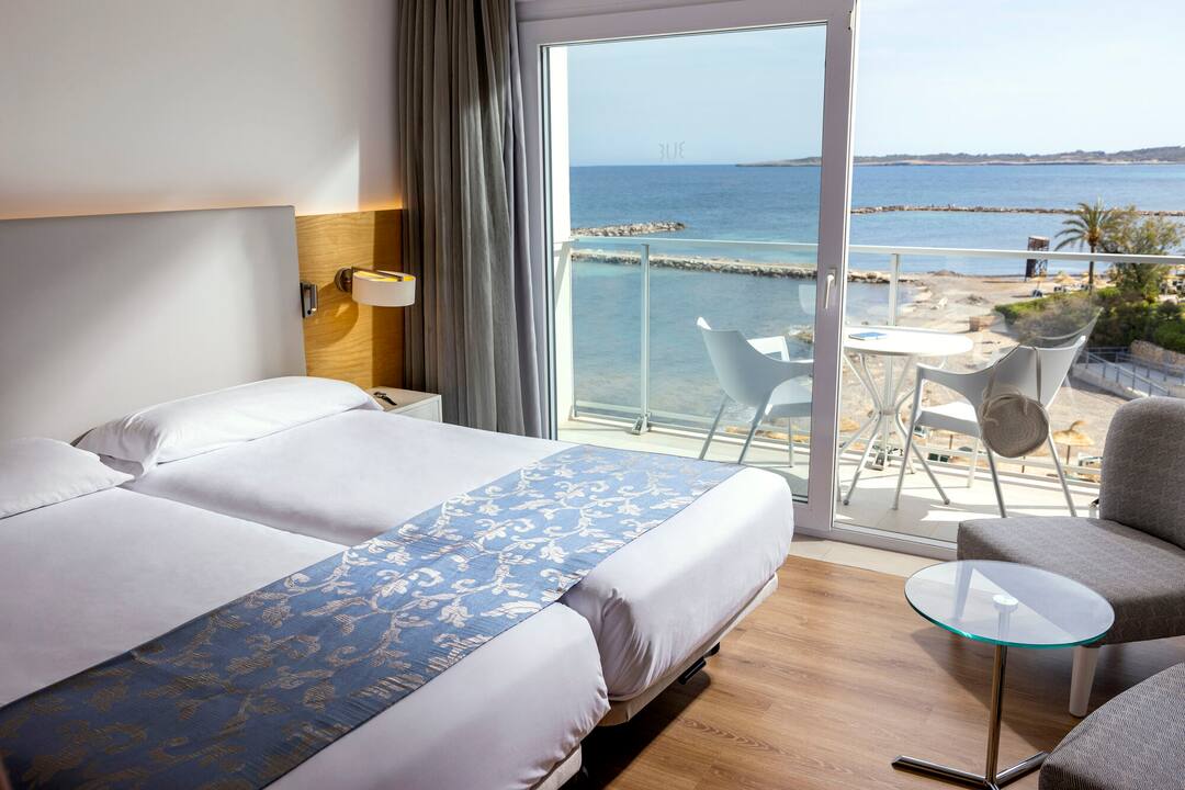 TUI BLUE Levante in Cala Bona | TUI.co.uk