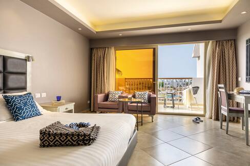 TUI BLUE Crystal Bay Resort in Hurghada | TUI.co.uk
