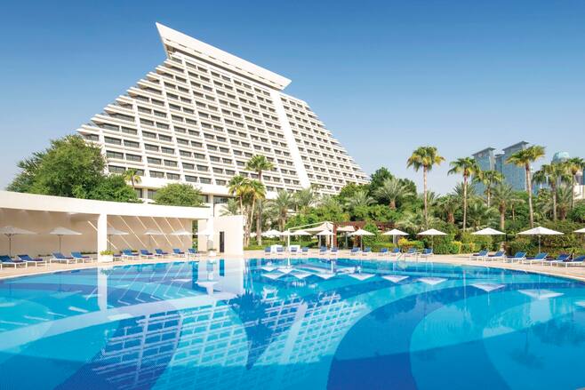 Sheraton Grand Doha Resort & Convention Hotel in Doha | TUI.co.uk