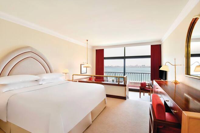 Sheraton Grand Doha Resort & Convention Hotel in Doha | TUI.co.uk