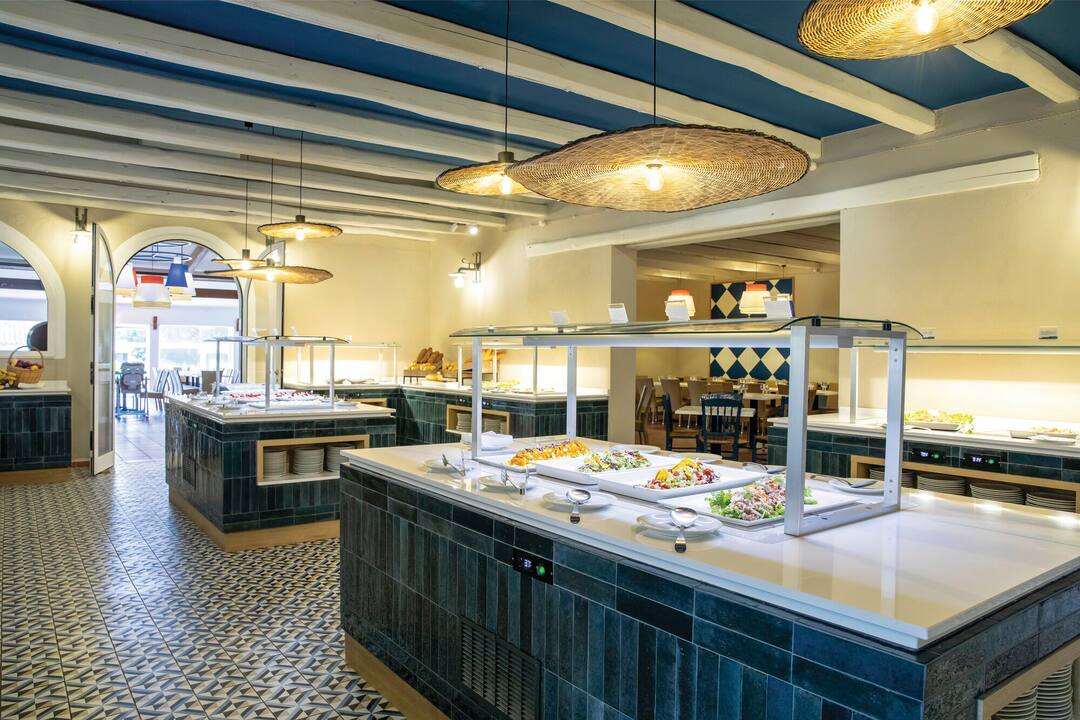 TUI BLUE Budoni in Budoni | FirstChoice.co.uk