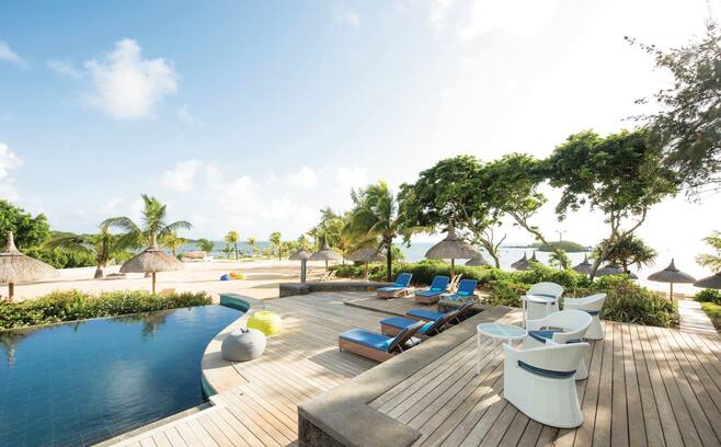 Radisson Blu Azuri Resort & Spa in Haute Rive | TUI.co.uk