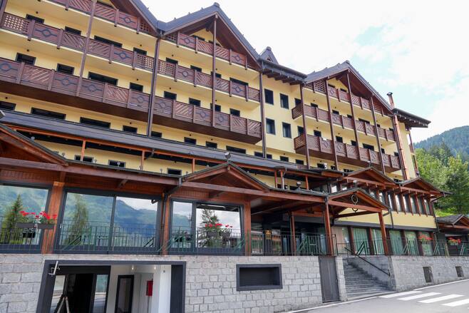 Armon Greenblu Hotel & Wellness | Folgarida | Crystal Ski