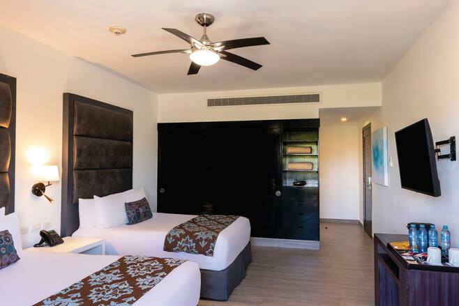 The Fives Beach Hotel & Residences in Playa del Carmen | TUI.co.uk