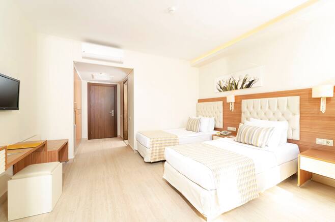 Sundia by Liberty Suncity in Olu Deniz | TUI.co.uk